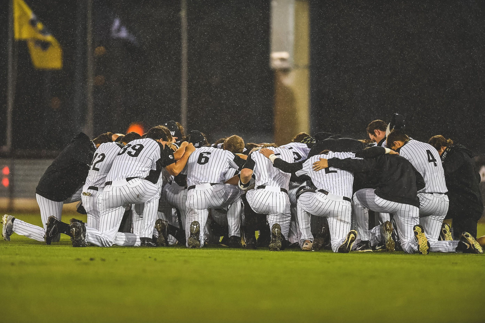 UCF Unable to Complete Opening Knight Comeback - UCF Athletics ...