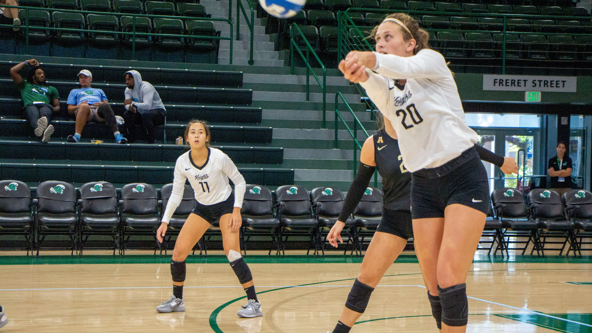 Knights Volleyball Sweeps Green Wave, 3-0 - UCF Athletics - Official ...