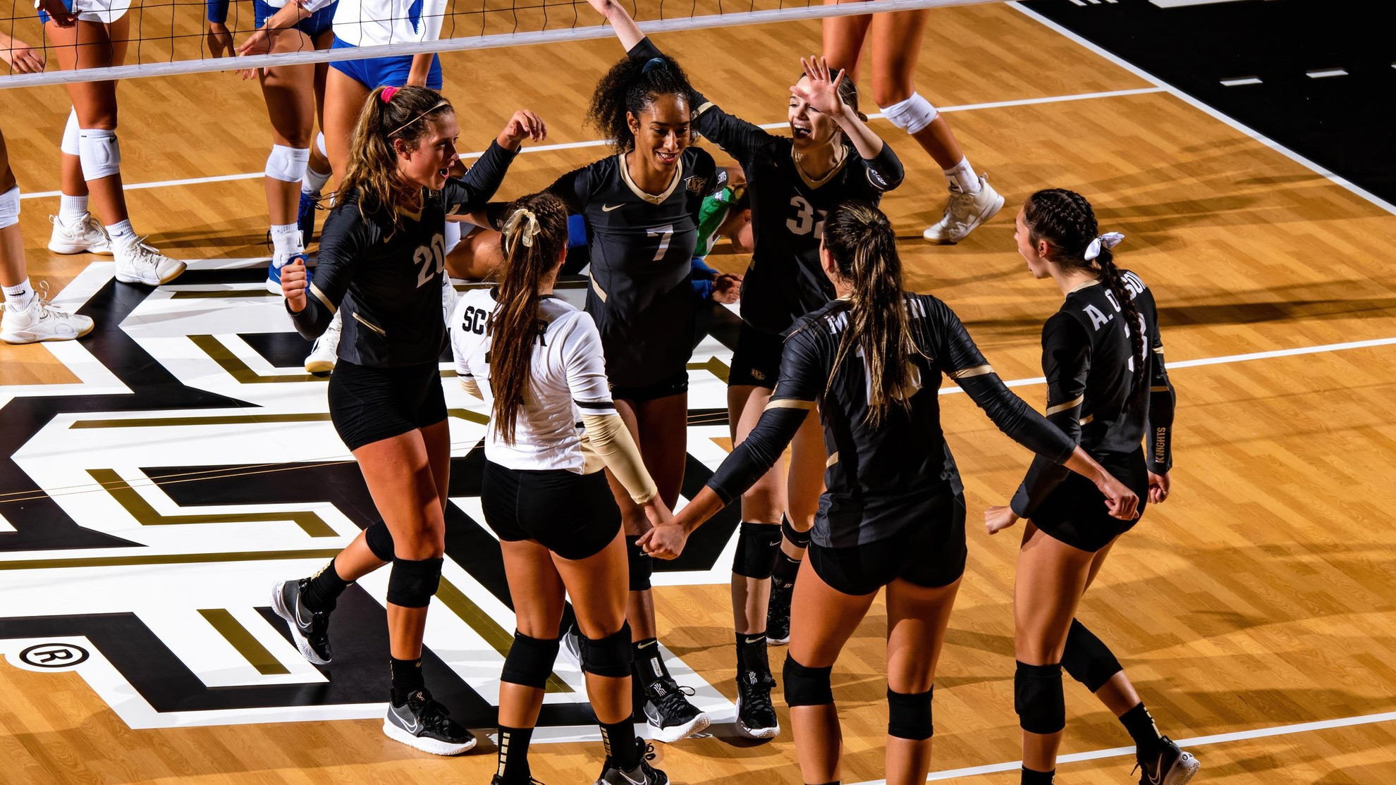Emily Lawrence - Volleyball 2021 - UCF Athletics - Official Athletics Website