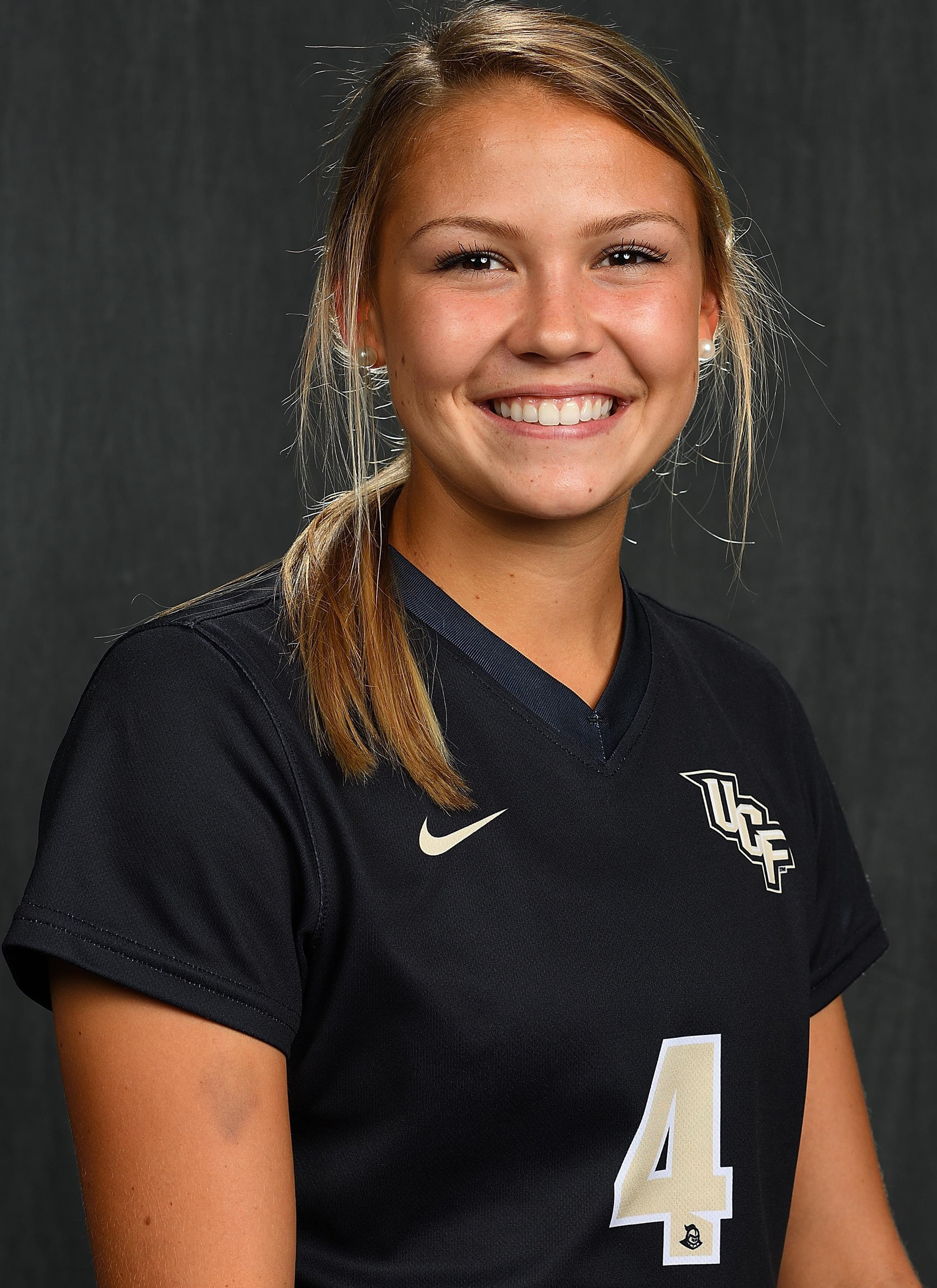 Carrie Lawrence - Women's Soccer 2017-18 - UCF Athletics - Official ...