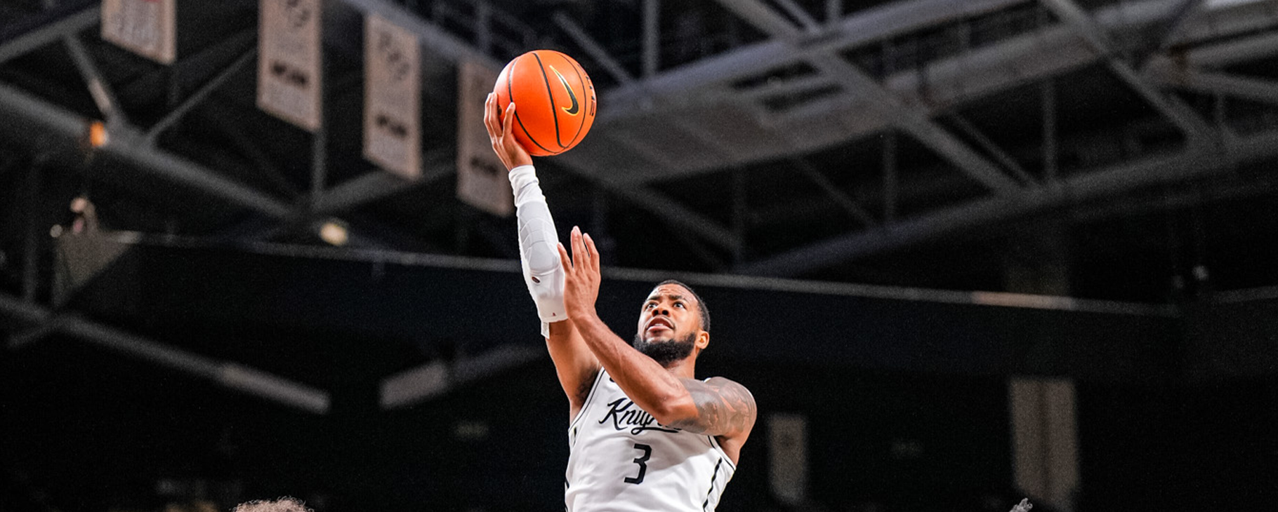 Darius Johnson's eight 3-pointers lead Men's Hoops over Milwaukee, 84 ...