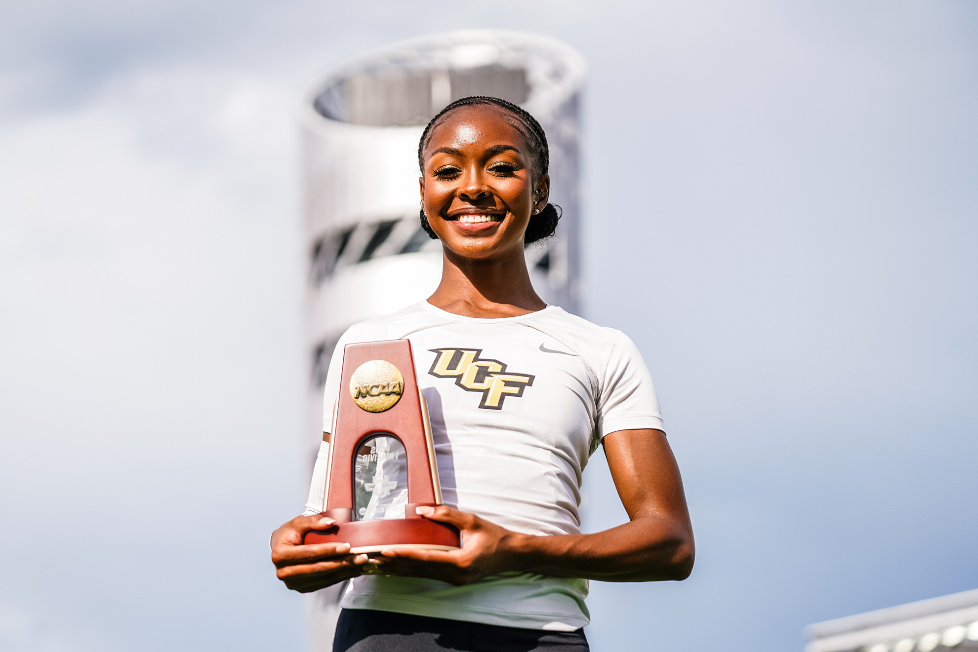 Rayniah Jones Secures 10th All-America Honor with Third-Place Finish in ...