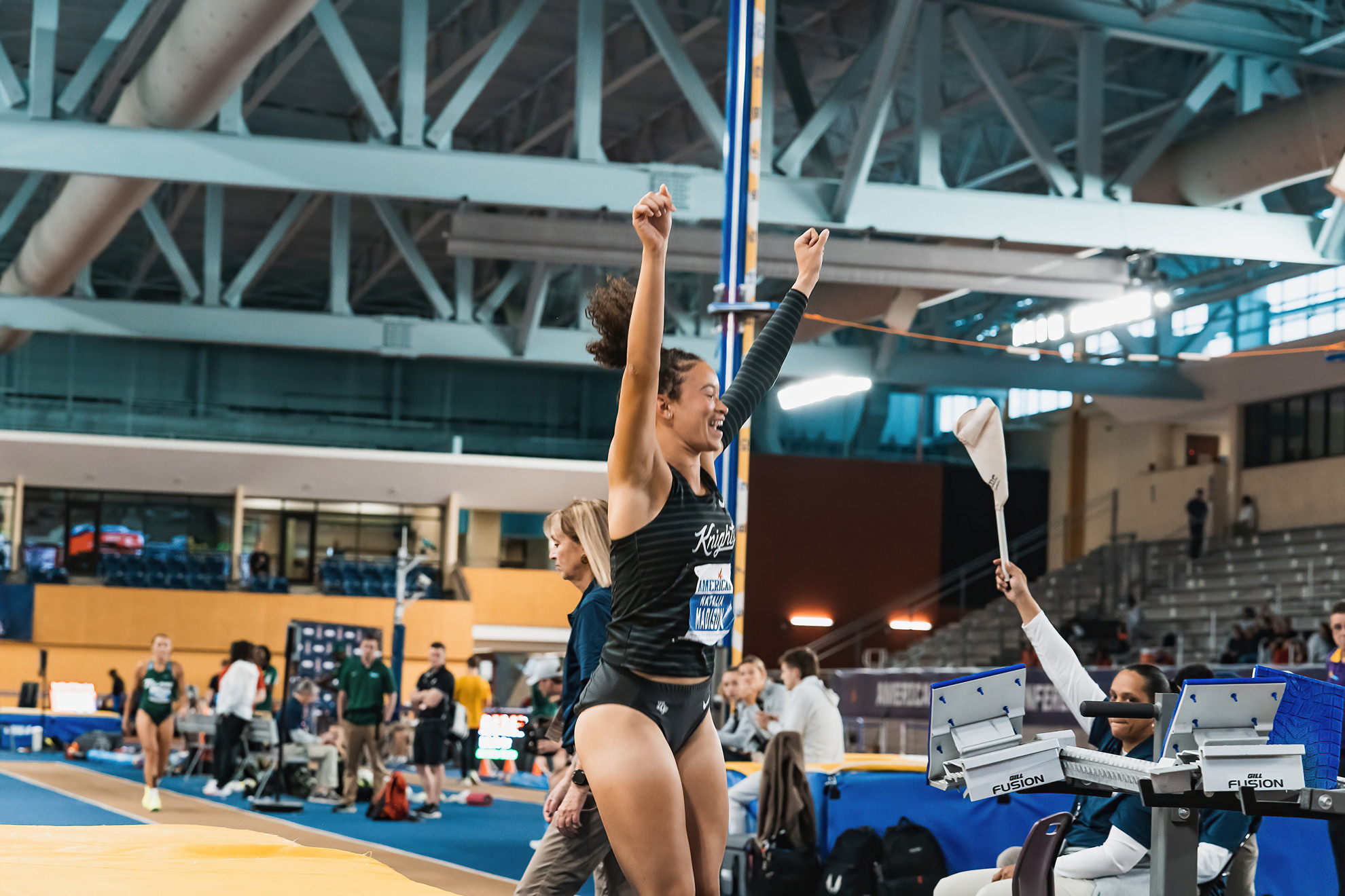 Y'Vette Harris Sets Freshman Pentathlon Record at Vanderbilt ...