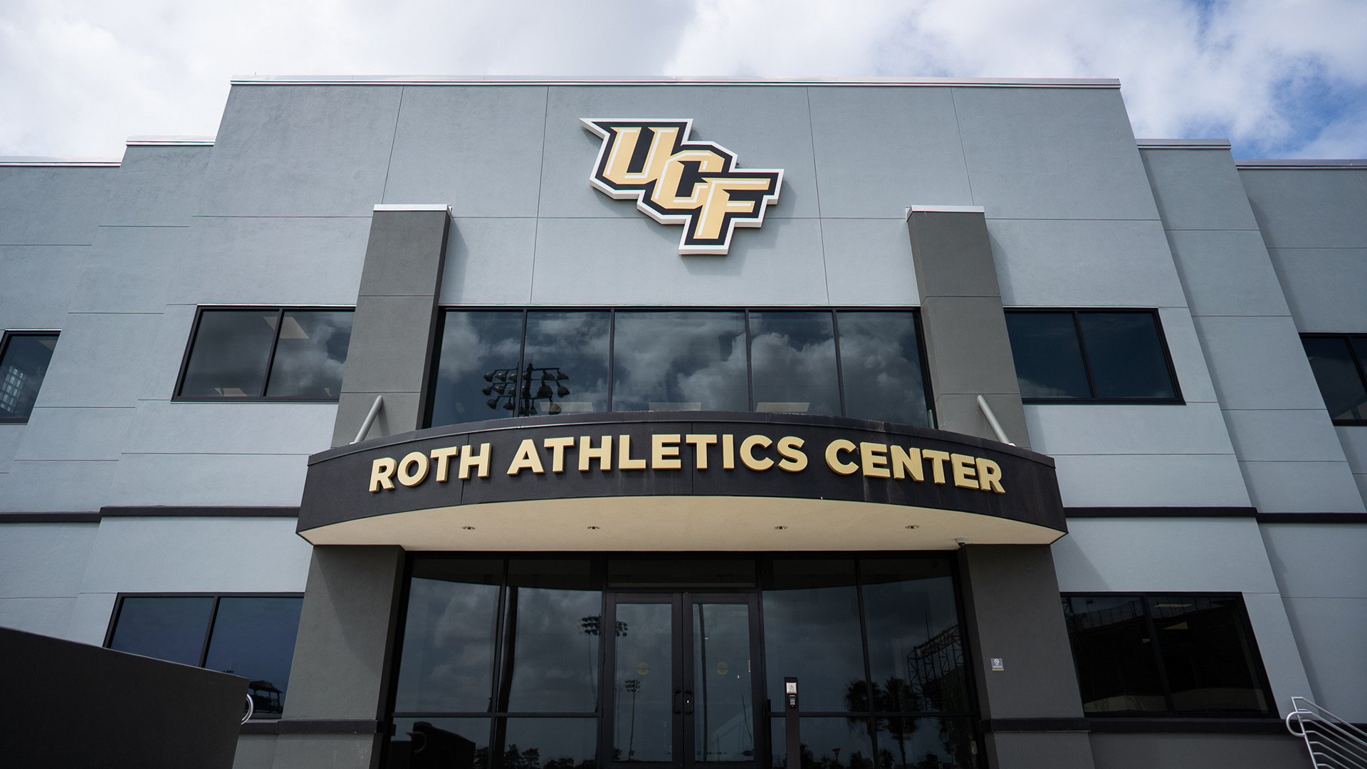 UCF Opens Roth Athletics Center - UCF Athletics - Official Athletics ...