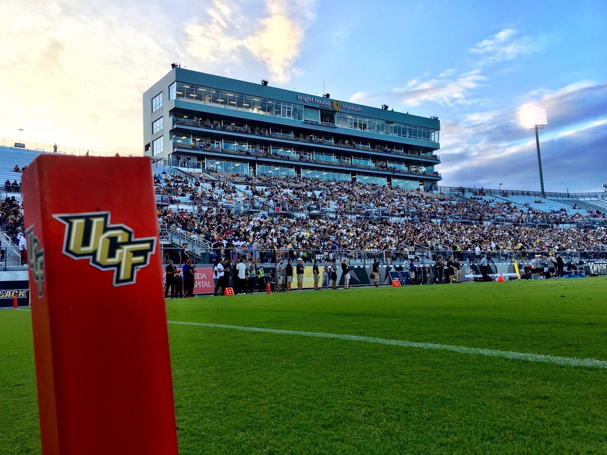 UCF Football: Quarter in the Fork Challenge - UCF Athletics - Official ...