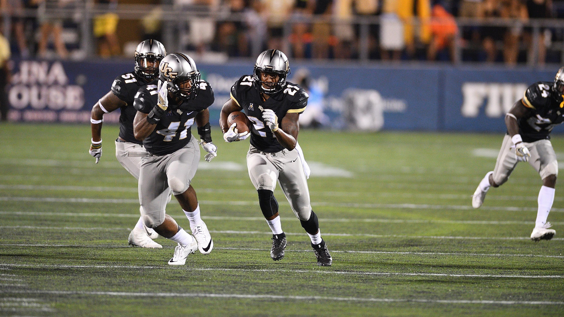 Mark Rucker - Football 2016 - UCF Athletics - Official Athletics Website