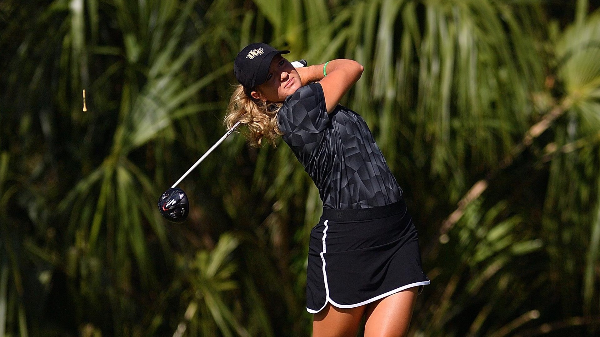 Jones One Shot Back - UCF Athletics - Official Athletics Website