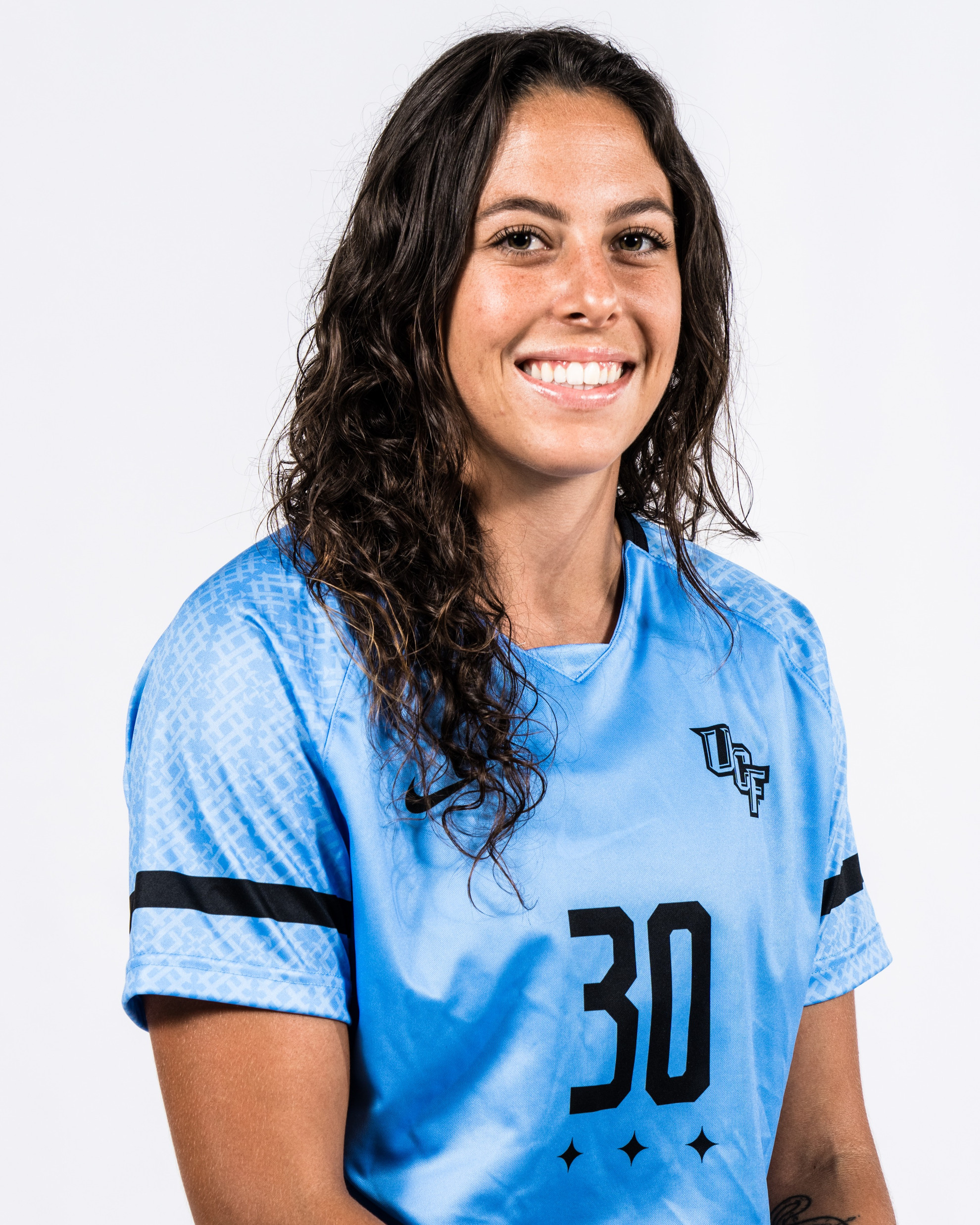 Lizah Pistorio - Women's Soccer 2022 - UCF Athletics - Official ...